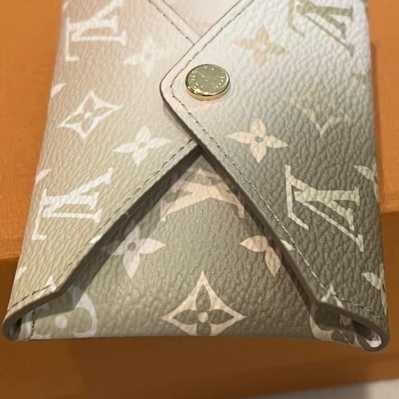 Louis Vuitton | Bags | Louis Vuitton Limited Edition Summer Pool Small ...